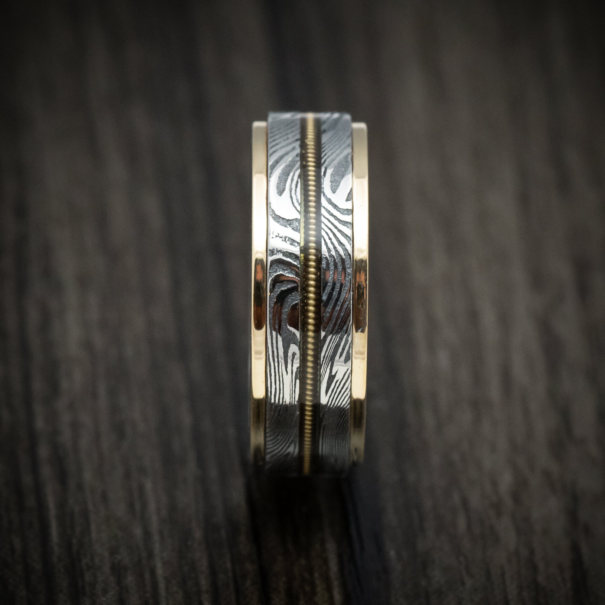 Sunset Kuro Damascus Steel and Guitar String Men's Ring with Gold Edge ...